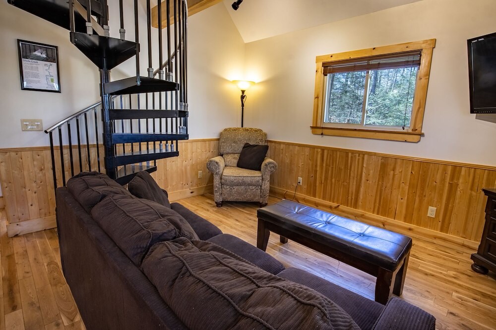 Deluxe 1-Bedroom Outback Cabin | Adventures on the Gorge