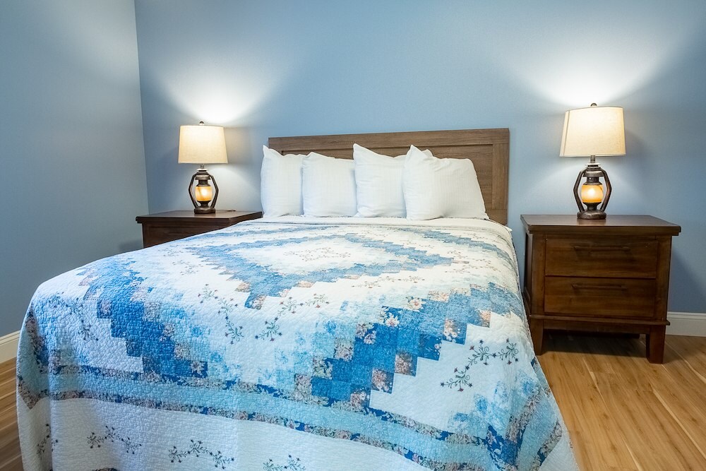 Deluxe Ames House| Adventures on the Gorge