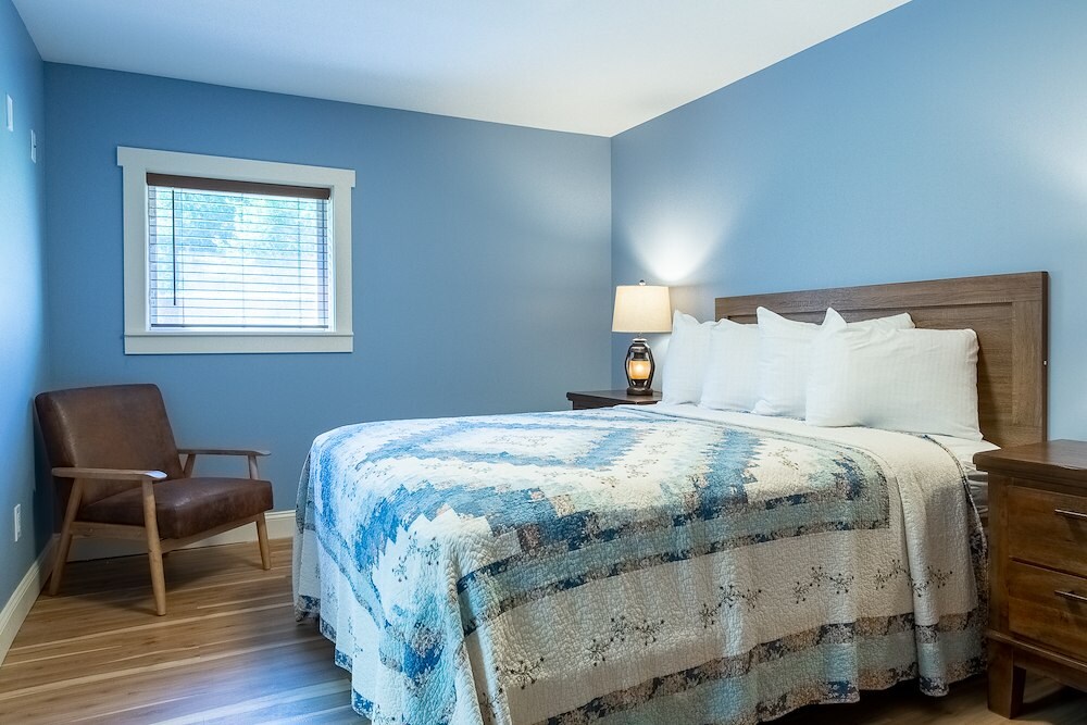 Deluxe Ames House| Adventures on the Gorge