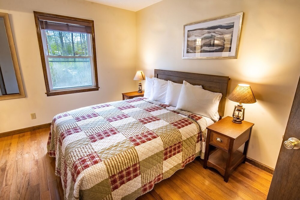 Deluxe Miles House | Adventures on the Gorge