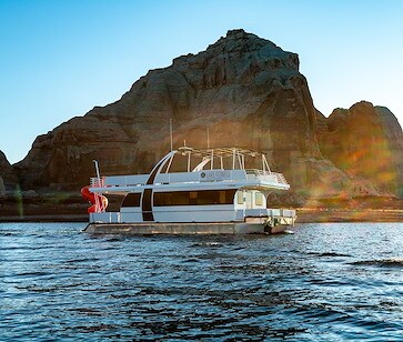 Bullfrog Marina Lake Powell | Lake Powell Resorts & Marinas