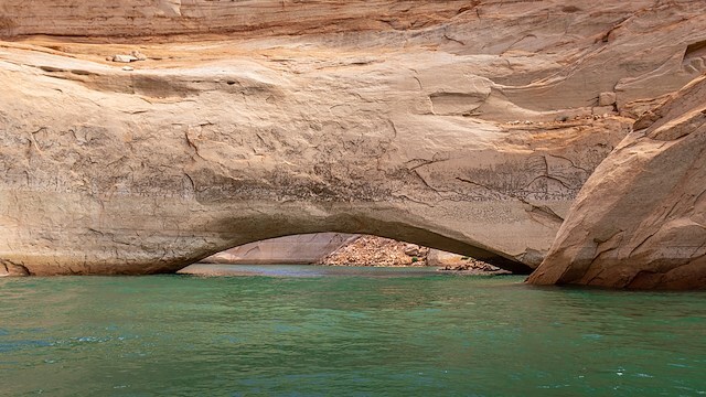 North Lake Powell Things to Do | Lake Powell Resorts & Marinas