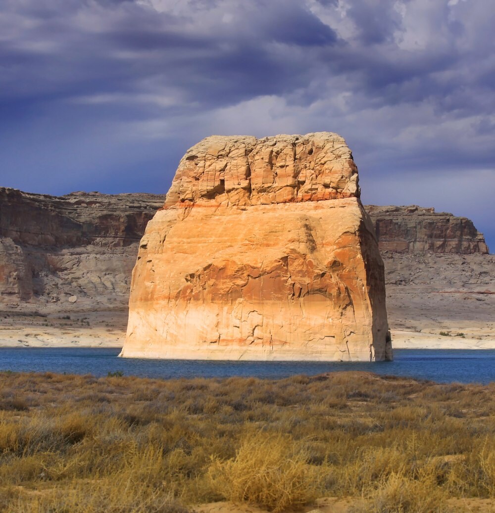 Lake Powell Hiking | Lake Powell Resorts & Marinas