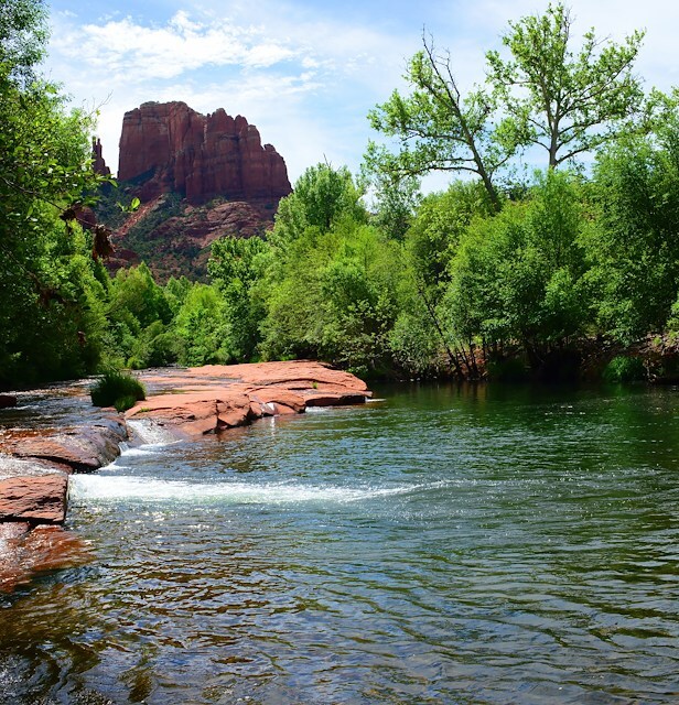 Sightseeing Road Trip Phoenix to Denver | Lake Powell Resorts & Marinas