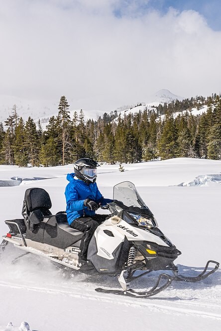 Lake Tahoe Snowmobile Tours | Lake Tahoe Adventures