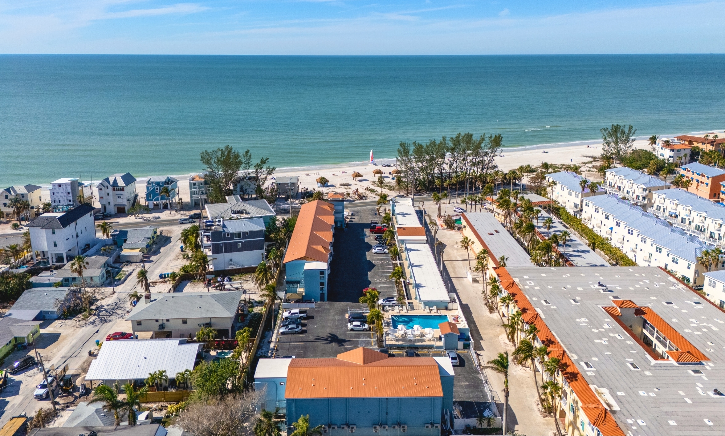 Unwind at Family-Friendly Florida Beach Resorts with Top-Notch Amenities