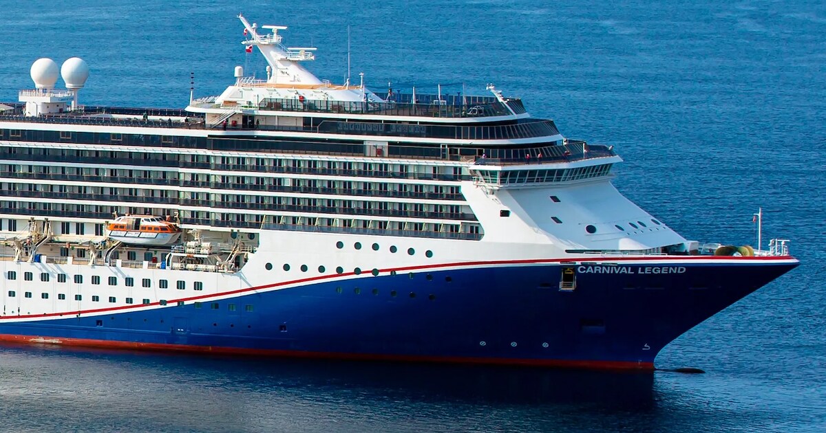 Carnival | Roberts Hawaii