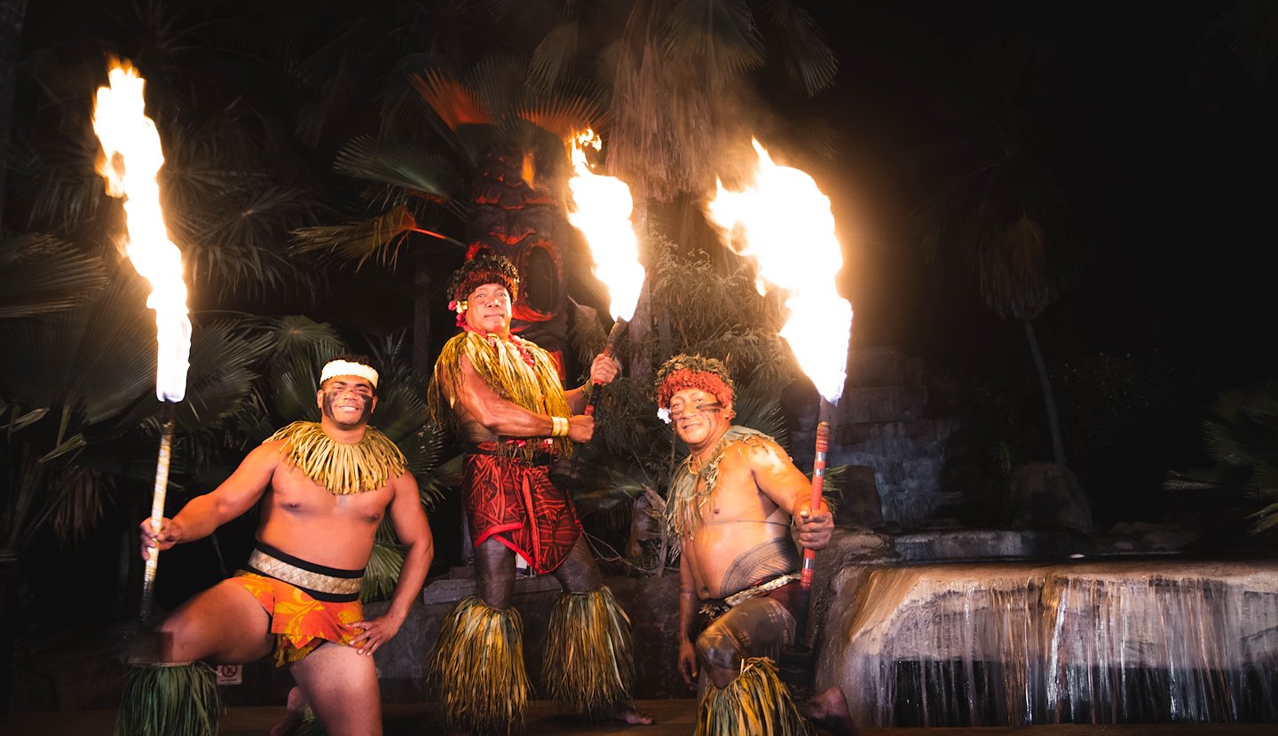 Chief’s Luau | Roberts Hawaii