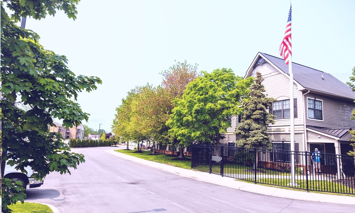 Baltimore's Choice for Senior Living | Commonwealth SL