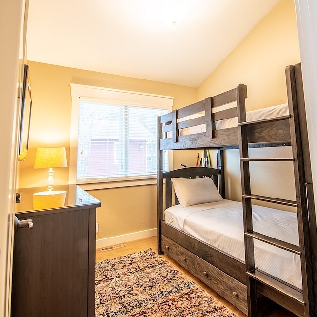 Cabins on Roy Lake | Grand View Lodge