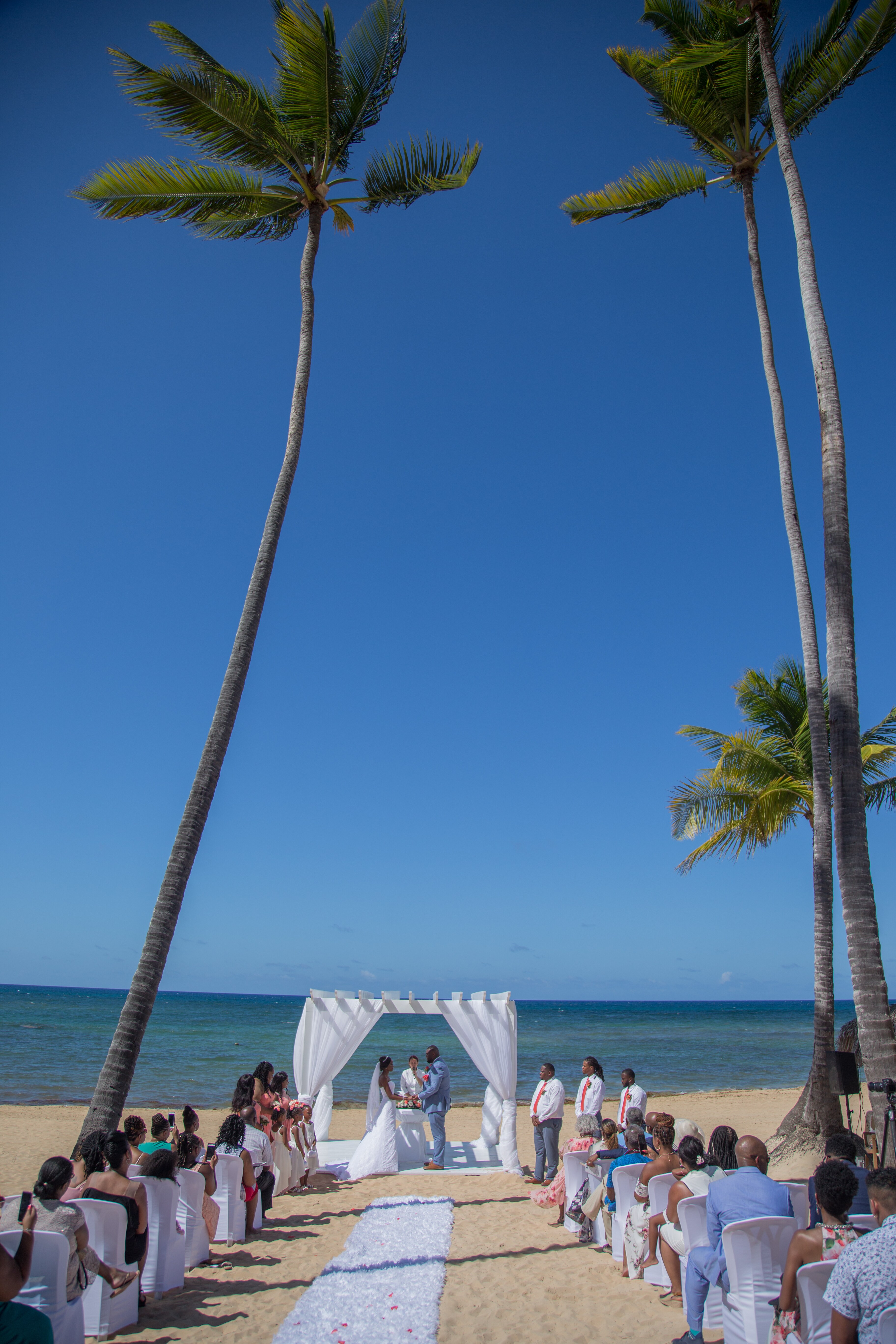 Best Beach Destination Wedding Resorts | Destination Weddings