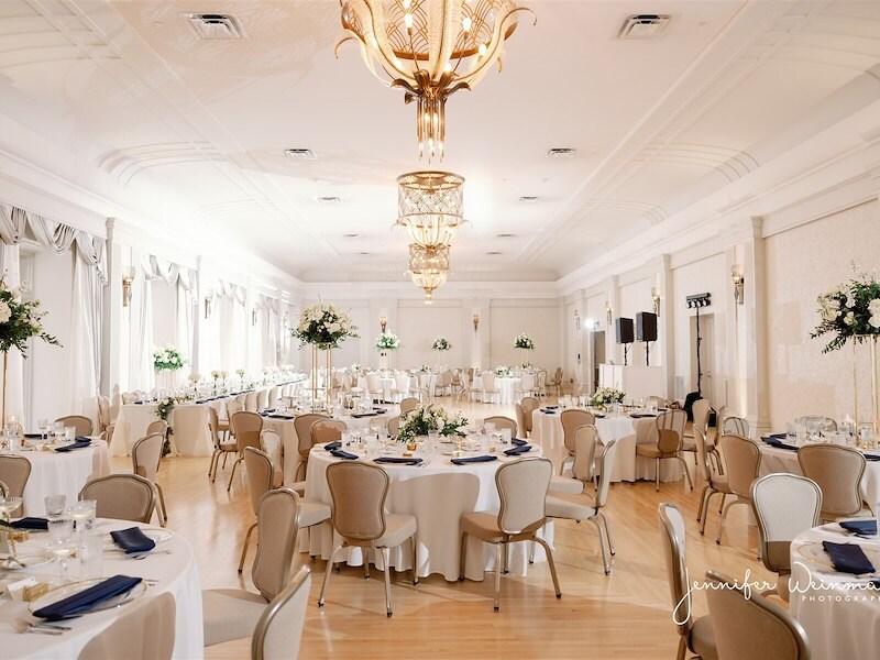 Iconic Hotel Wedding Venues in Des Moines - Hotel Fort Des Moines