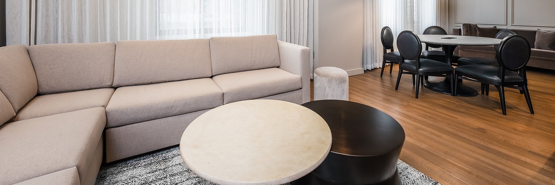 Upscale Hotel Rooms, Des Moines, Iowa - Hotel Fort Des Moines