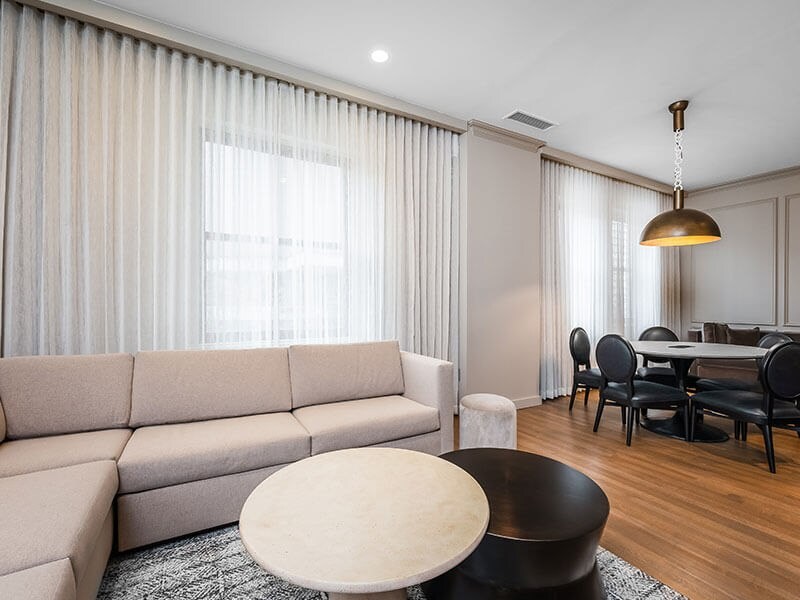 Wheelchair-Accessible Hotel Rooms - Hotel Fort Des Moines
