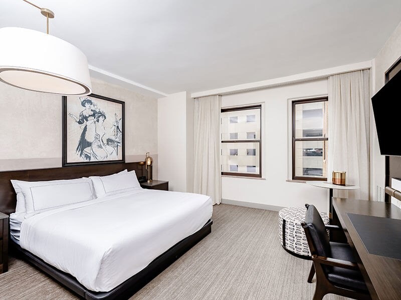 Upscale Hotel Rooms, Des Moines, Iowa - Hotel Fort Des Moines