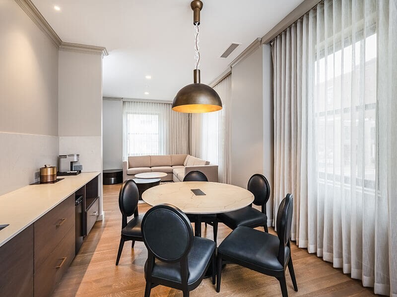 Hotel Suites in Des Moines, Iowa - Hotel Fort Des Moines