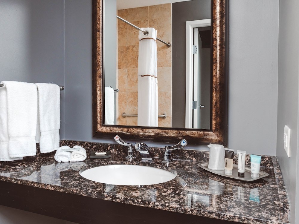 Explore our Photo Gallery | Inn on Sheridan