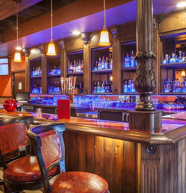 Tusayan Restaurants | Grand Canyon Plaza Hotel Dining