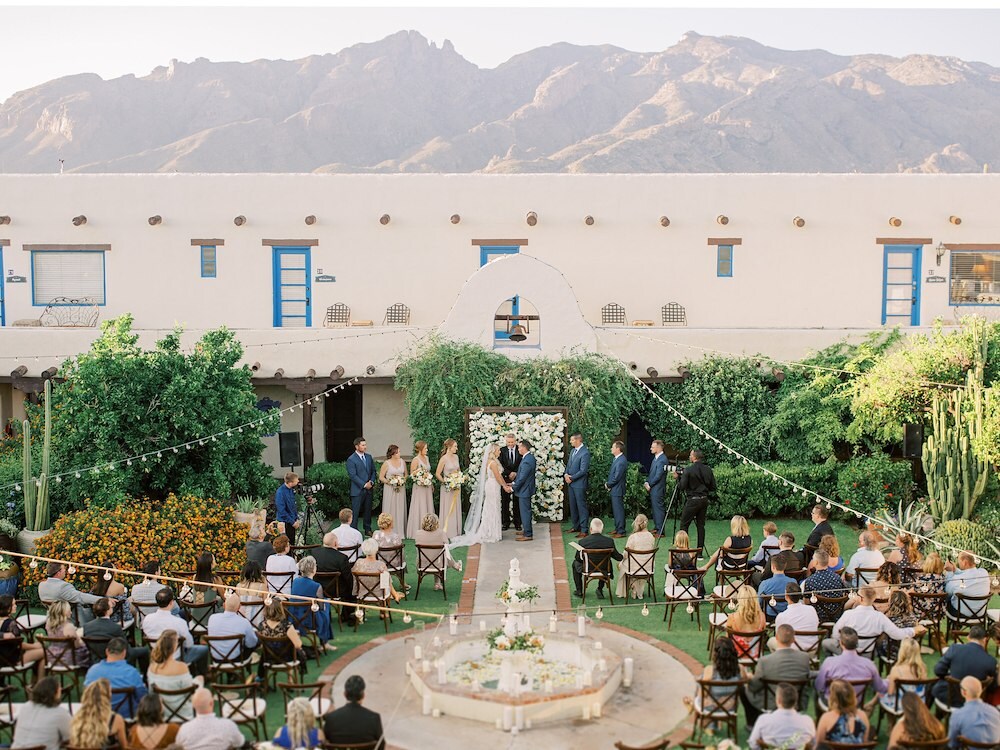 Courtyard Gallery Tucson Resort | Hacienda Del Sol Guest Ranch Resort