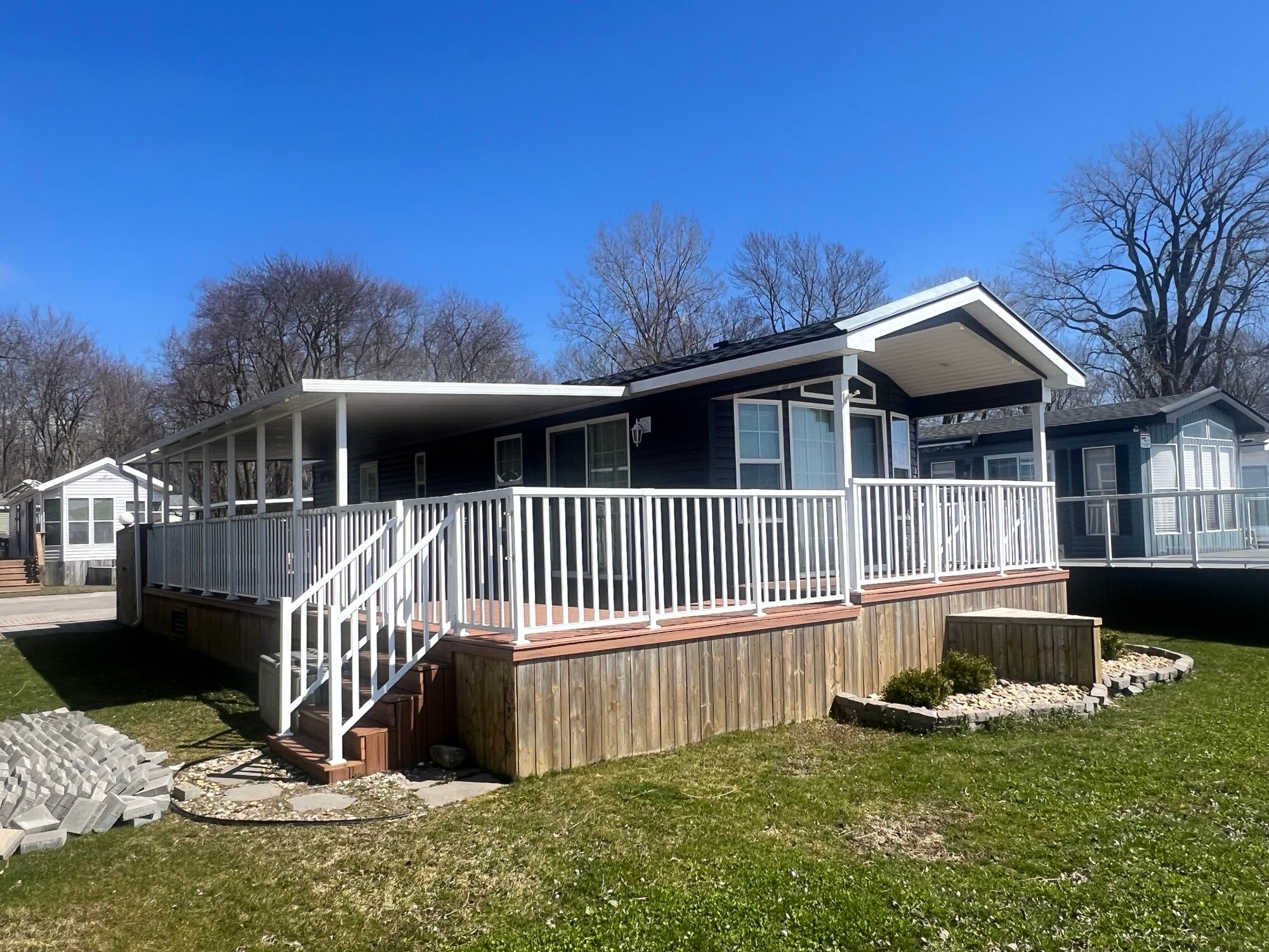 Vacation Home Sales | SKS Sun Retreats Sherkston Shores - 490 Empire Rd ...