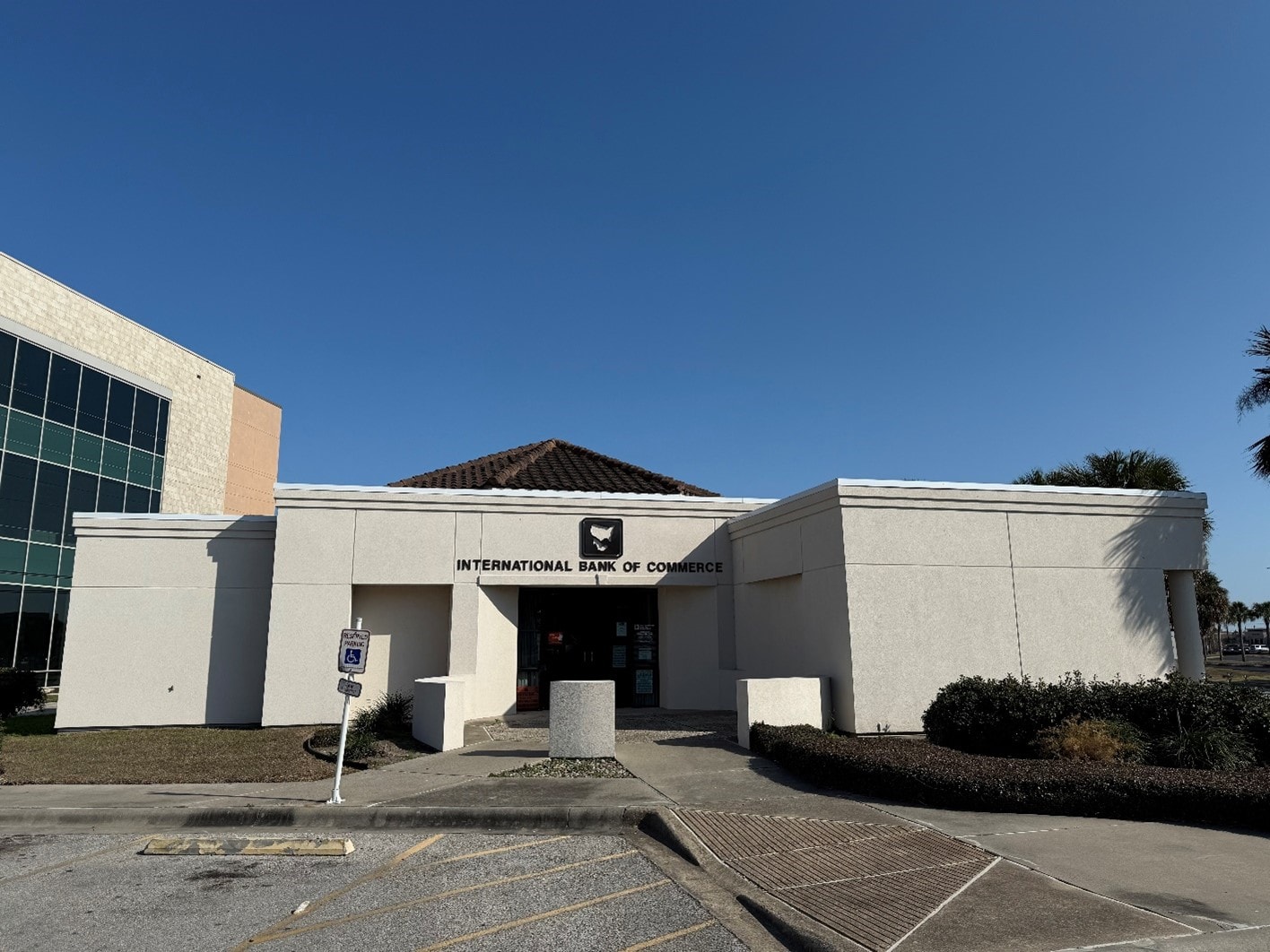 Welcome to IBC Bank at 6130 S Staples St., Corpus Christi, TX.