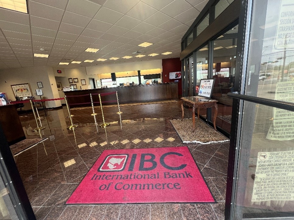 Welcome to IBC Bank at 4622 Everhart Rd., Corpus Christi, TX.