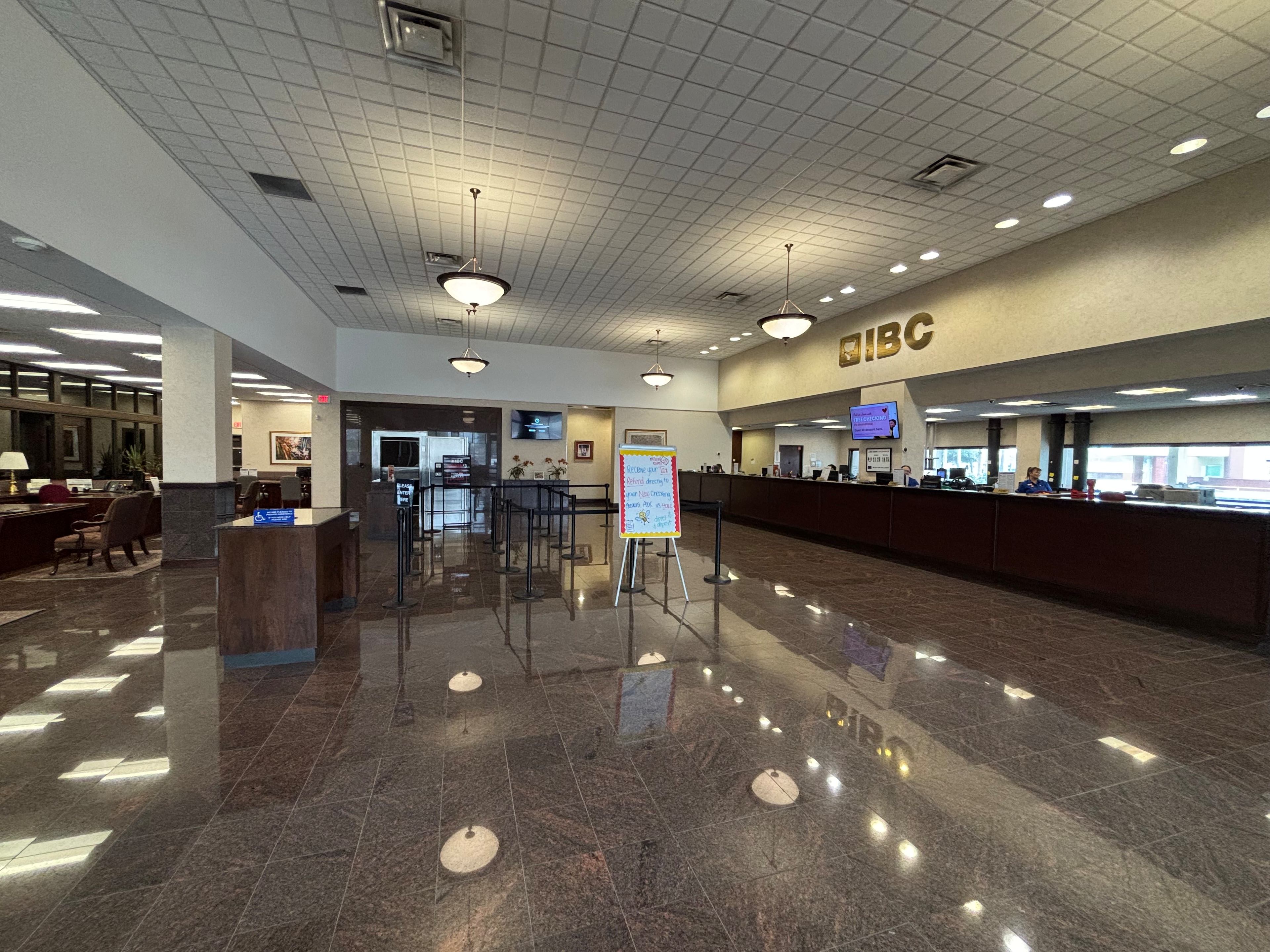 Welcome to IBC Bank at 4520 E 14 St., Brownsville, TX.