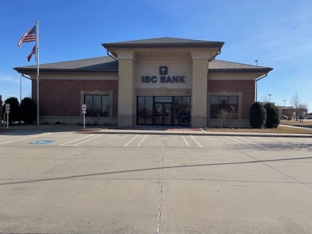 Welcome to IBC Bank at 1461 24th AVE NW, Norman, OK.