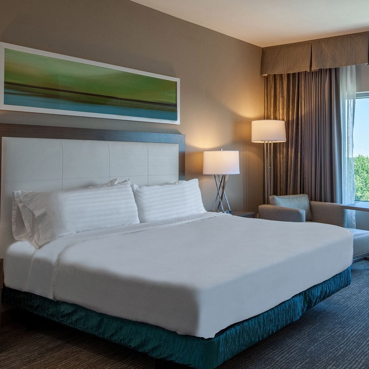 Cleveland Hotel Photos | Holiday Inn Cleveland Clinic