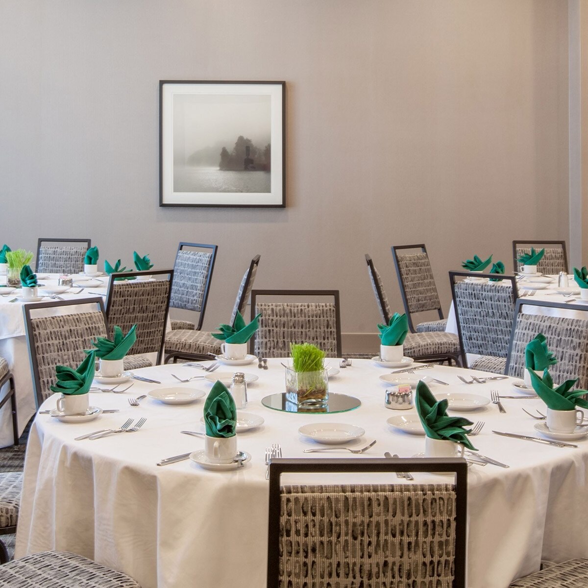 Cleveland Hotel Photos | Holiday Inn Cleveland Clinic