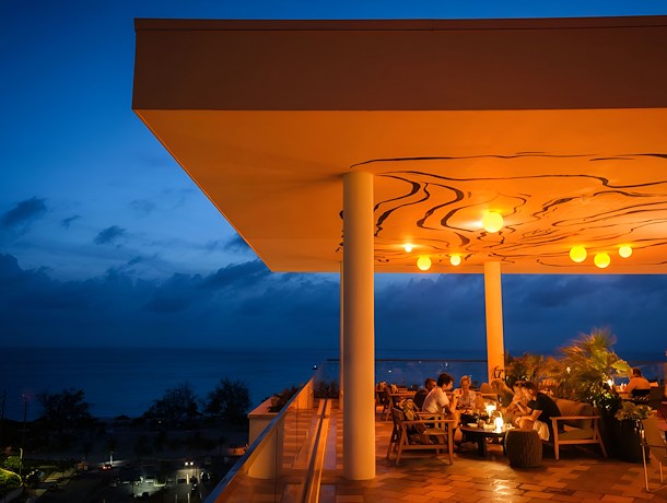 Pom Pom Rooftop | Elevated Dining Restaurant in Grand CaymanMeta