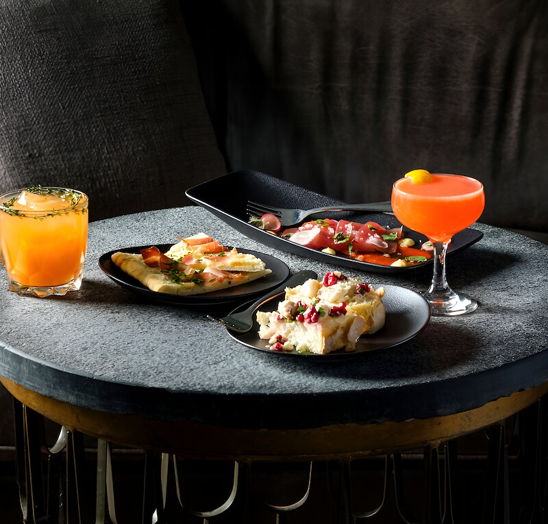 Stratus Lounge Philadelphia | Rooftop Bar, Cocktails & DJs