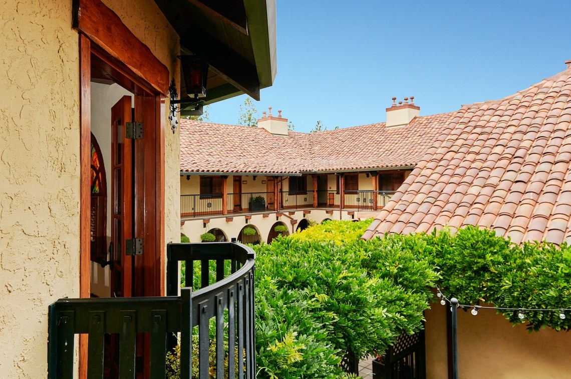 Rancho Caymus Inn Gallery | Explore Our Wine Country Hotel