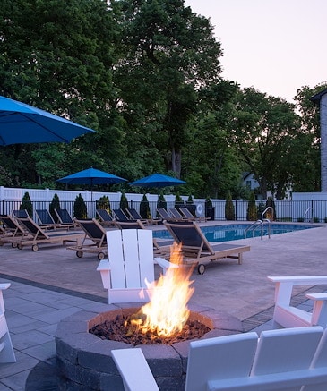 About The Wave at Marblehead | A Unique Waterfront Retreat