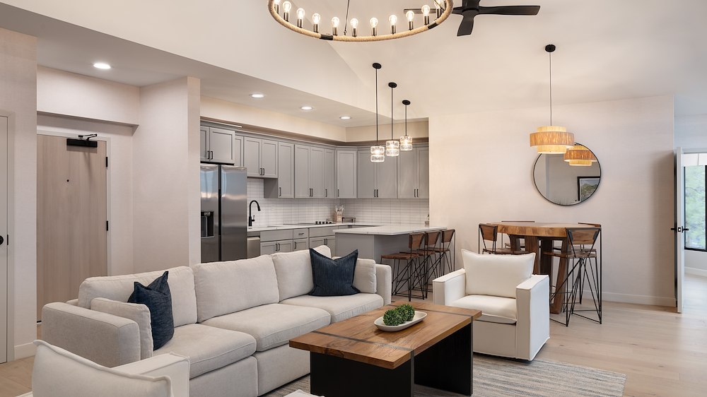 Modern Rooms at WAVE Marblehead | Comfort & Style