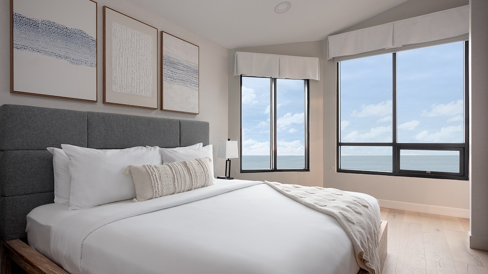 Modern Rooms at WAVE Marblehead | Comfort & Style