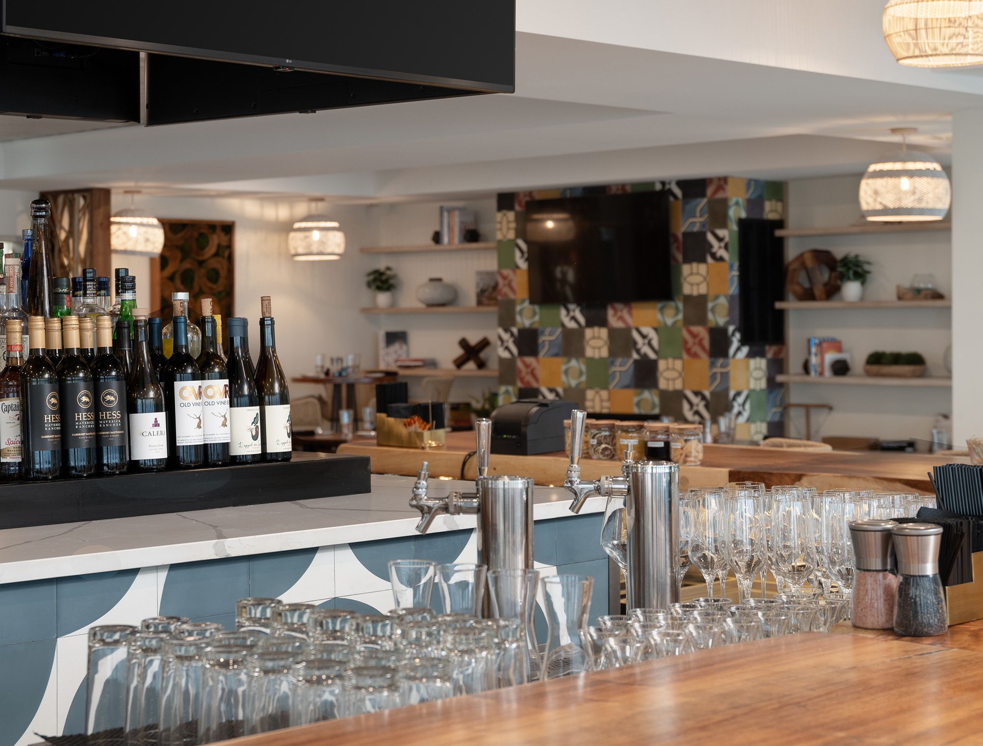 WAVE Marblehead | A Modern Waterfront Stay in Ohio