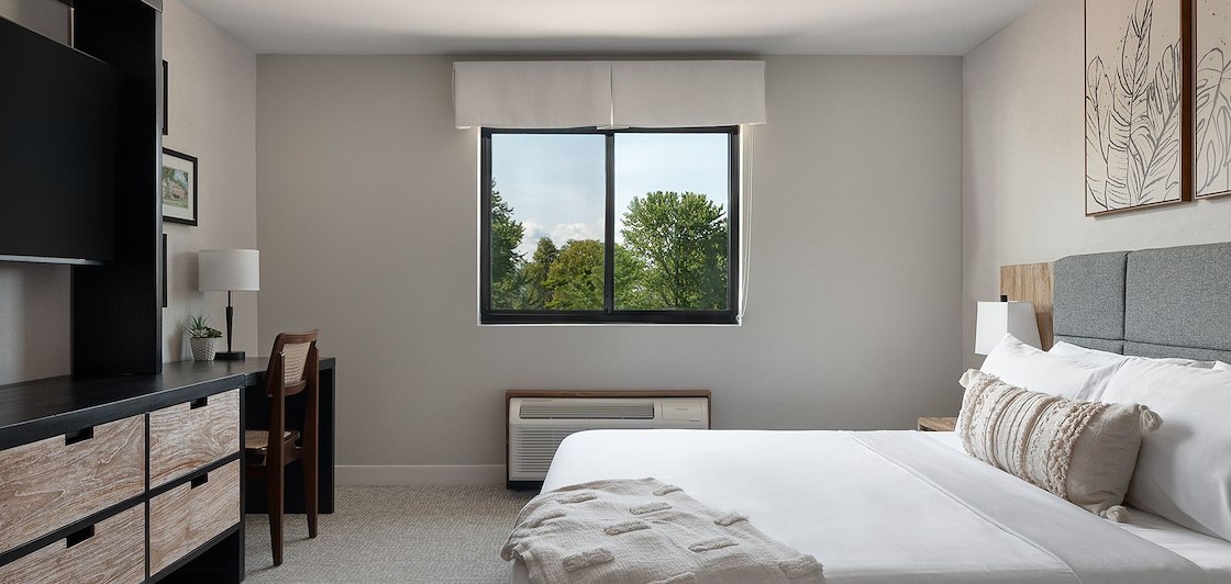 WAVE Marblehead | A Modern Waterfront Stay in Ohio