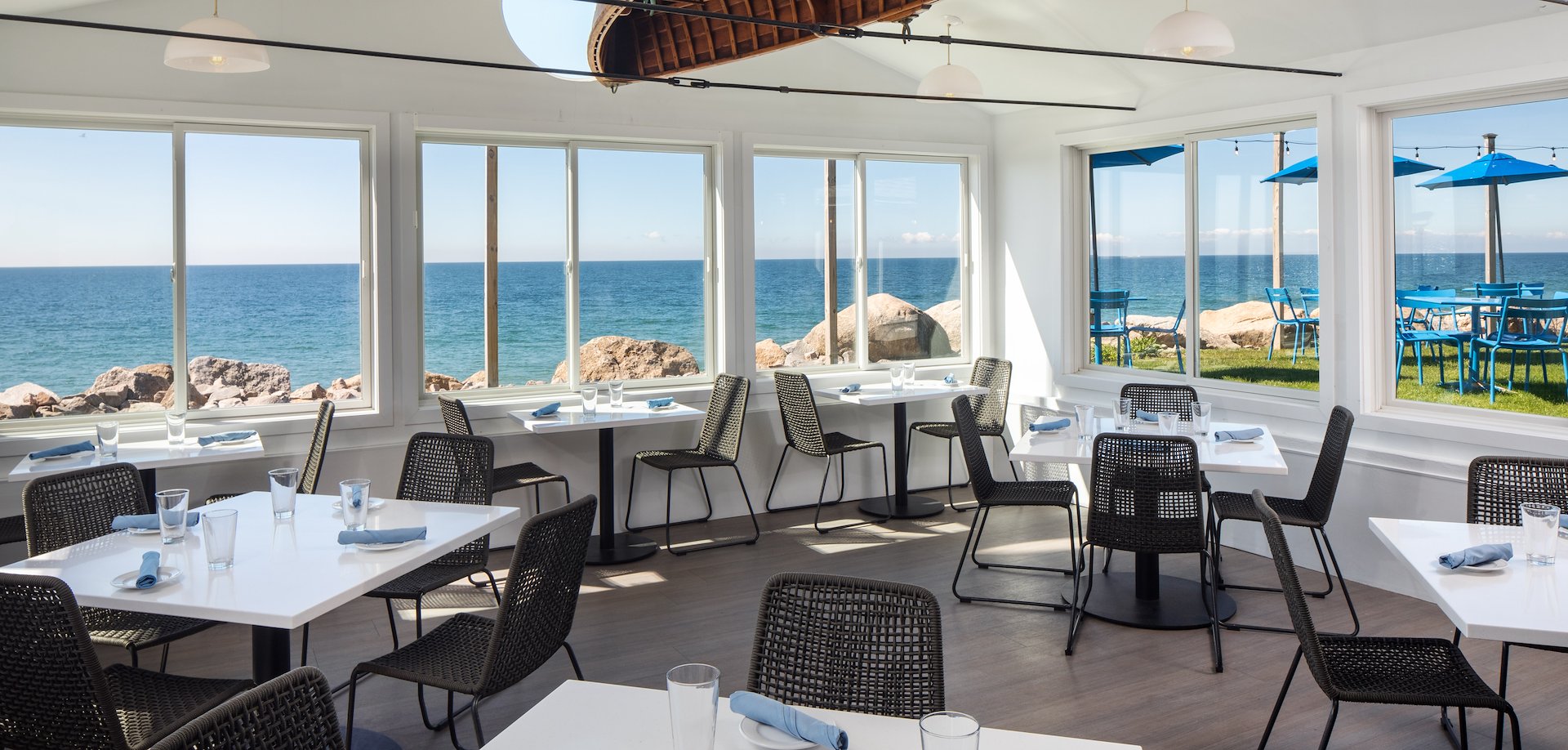 Oceanfront Hotel Near Misquamicut Beach | Pleasant View Inn