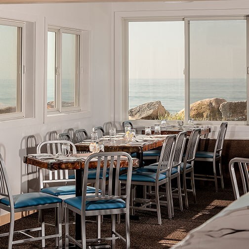 Oceanfront Hotel Near Misquamicut Beach | Pleasant View Inn