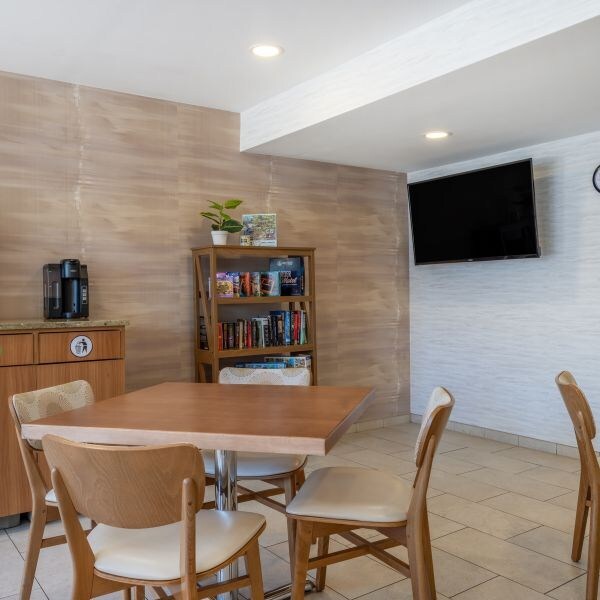 Oceanfront Hotel in Myrtle Beach | The Sandbar Myrtle Beach