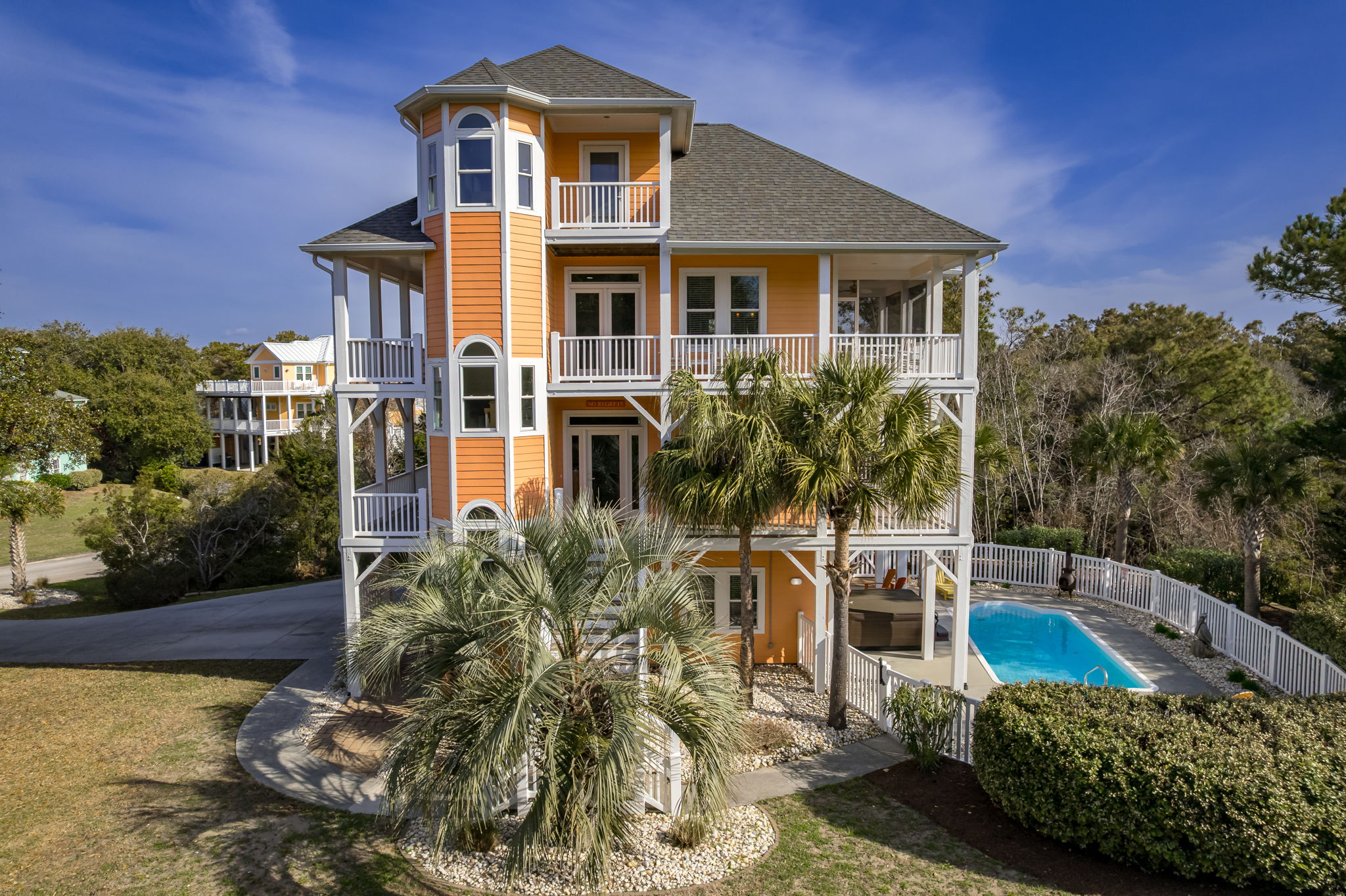 Spinnaker's Reach Emerald Isle Rental Income House with a Pool Crystal ...