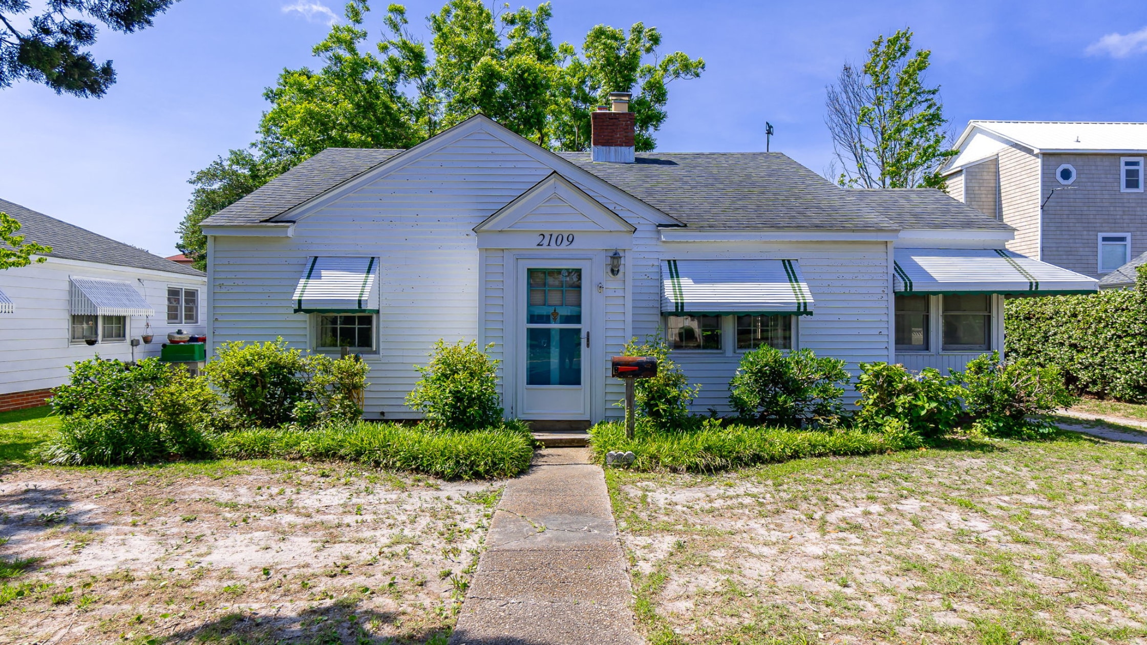 Morehead City 2109 Arendell Street Coastal Living Crystal Coast Coastal ...