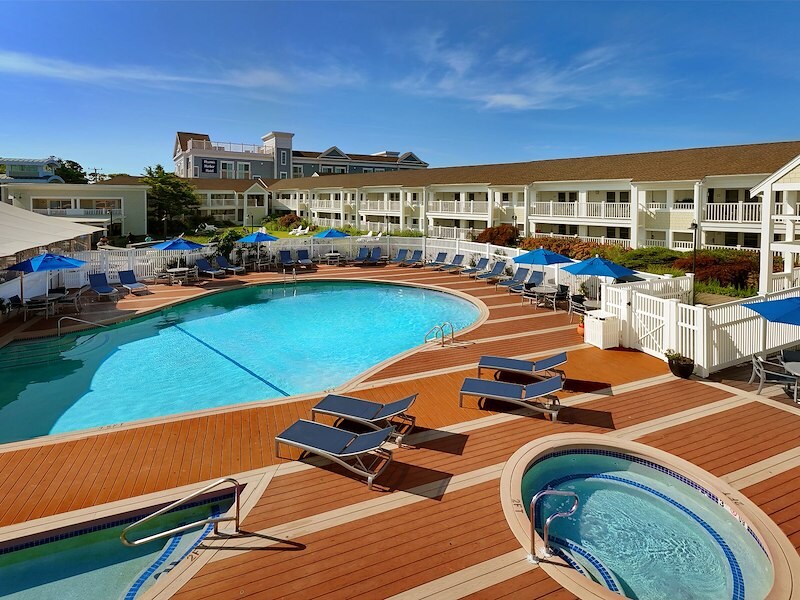 Waterfront Cape Cod Hotels with Pools | Hyannis Harbor Hotel