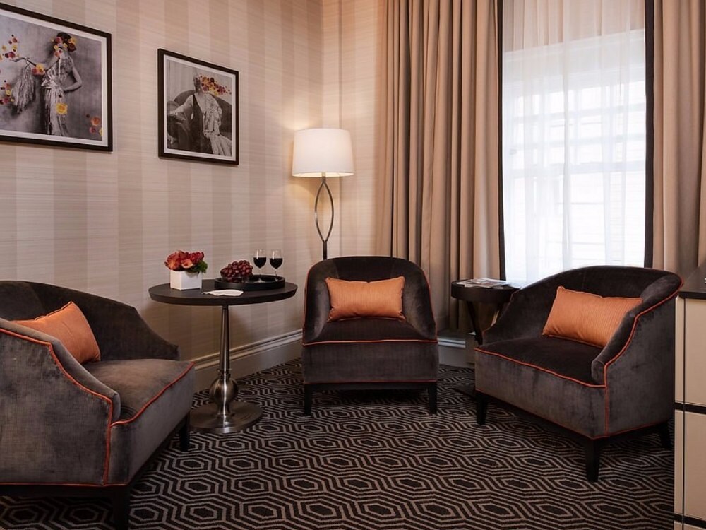 Discover The Inn at Union Square Gallery