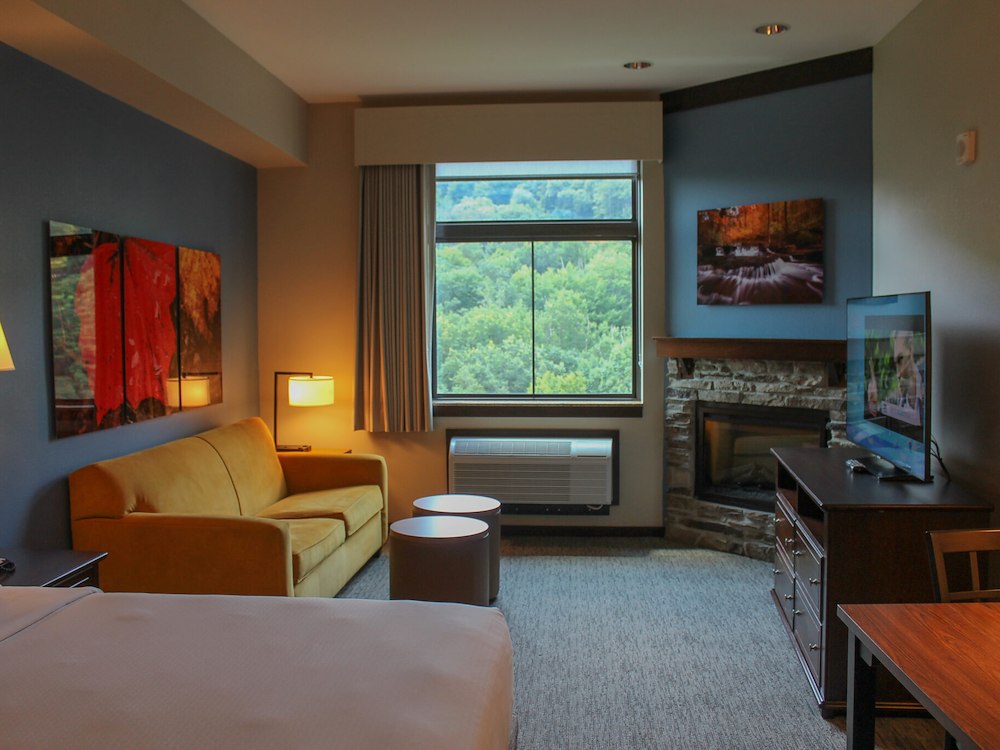 Camelback Resort Lodging Photos | Poconos, PA