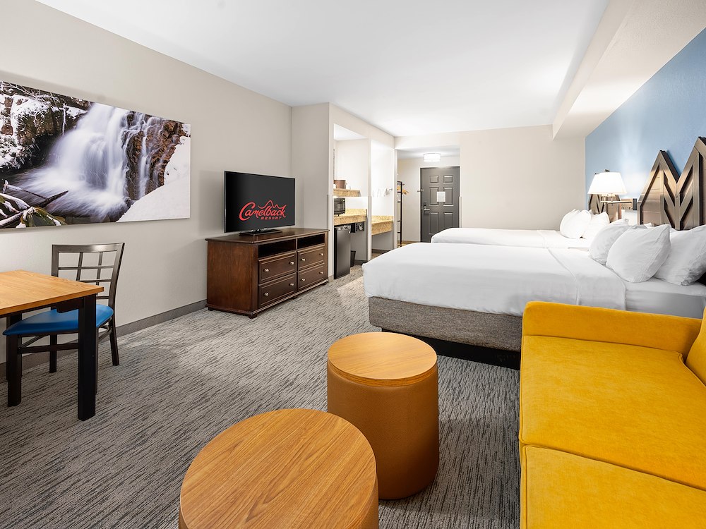 Camelback Resort Lodging Photos | Poconos, PA