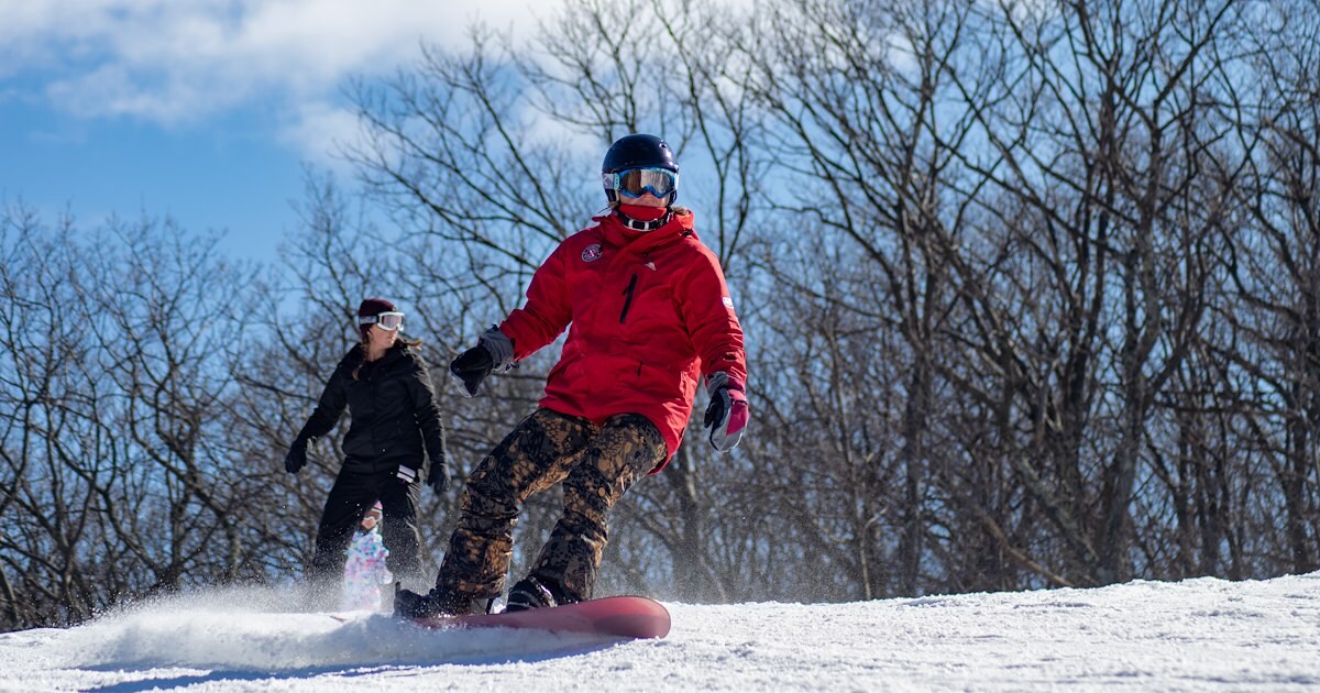 Skiing & Snowboarding | Camelback Resort Poconos