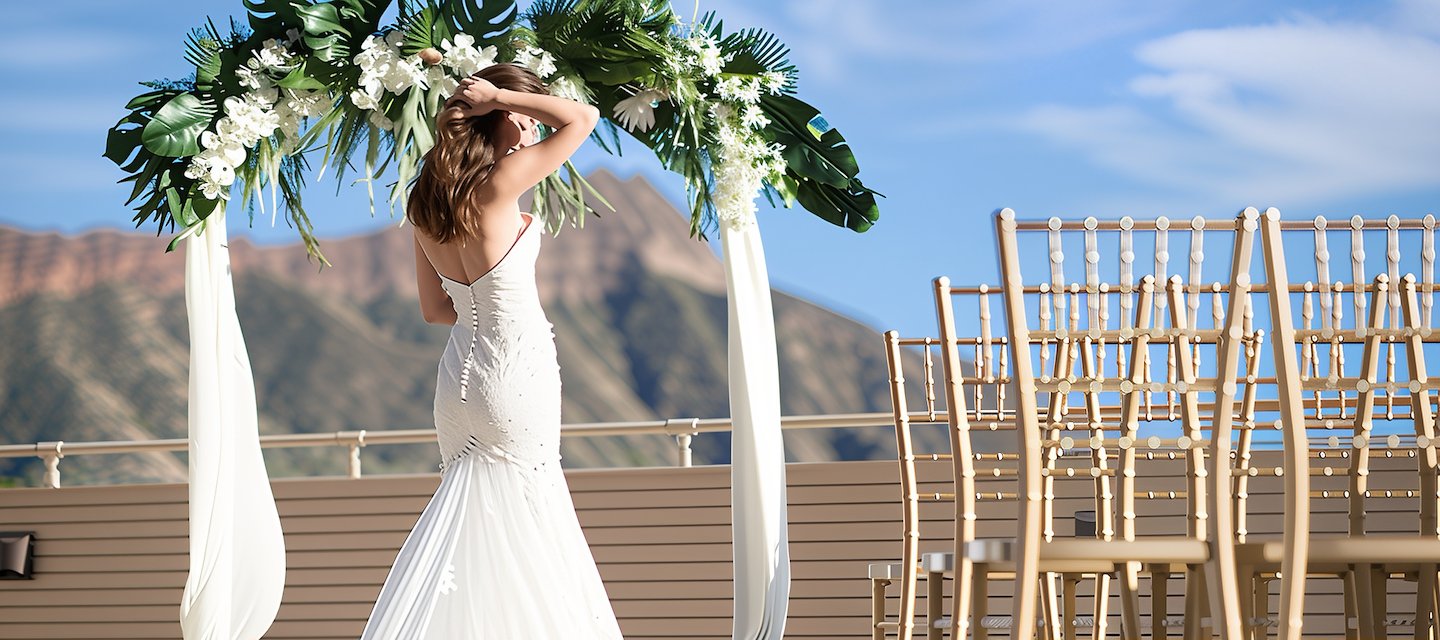 Honolulu Wedding Venues | Queen Kapiolani Hotel