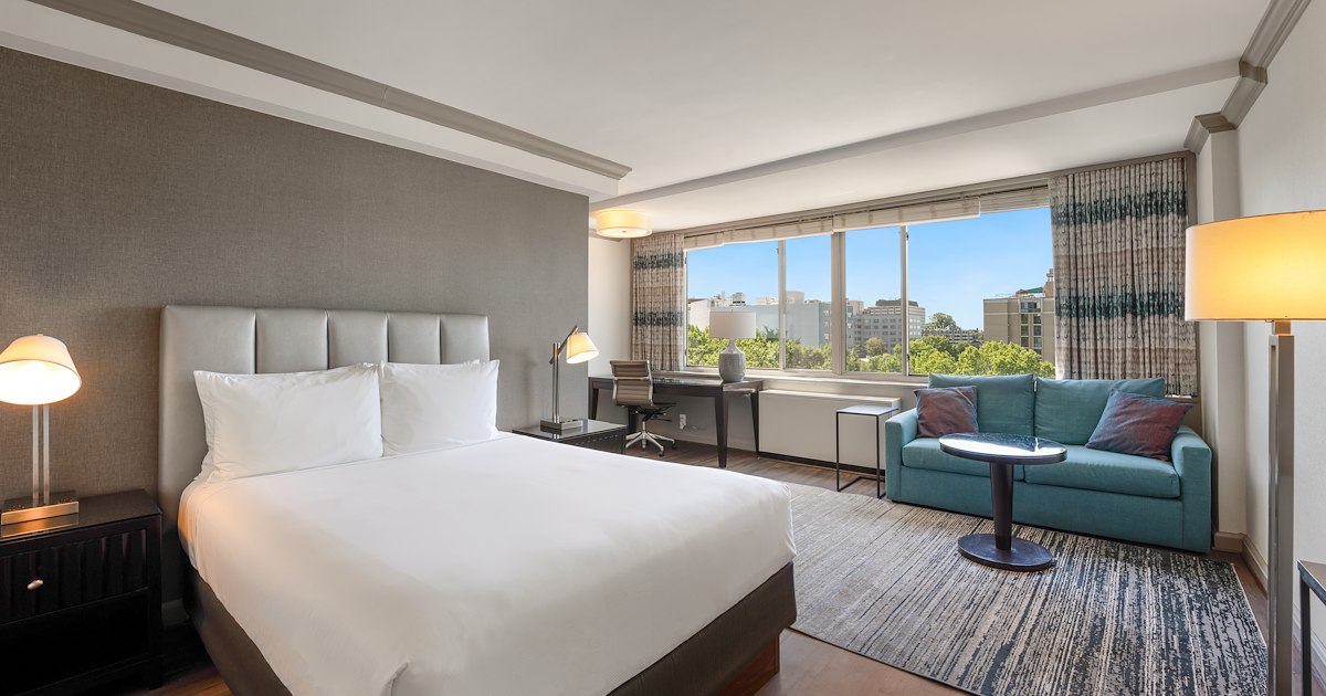 Hotel Rooms in Washington, DC | The River Inn